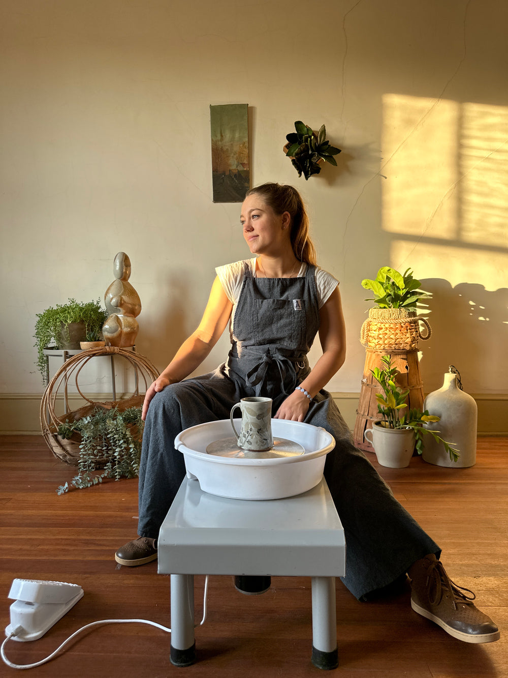 Split Leg Pottery Apron Gray | Apron for Potters & Makers | Walking Apron